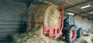 Homepage | Straw Spreader Altec round and square bale bedders